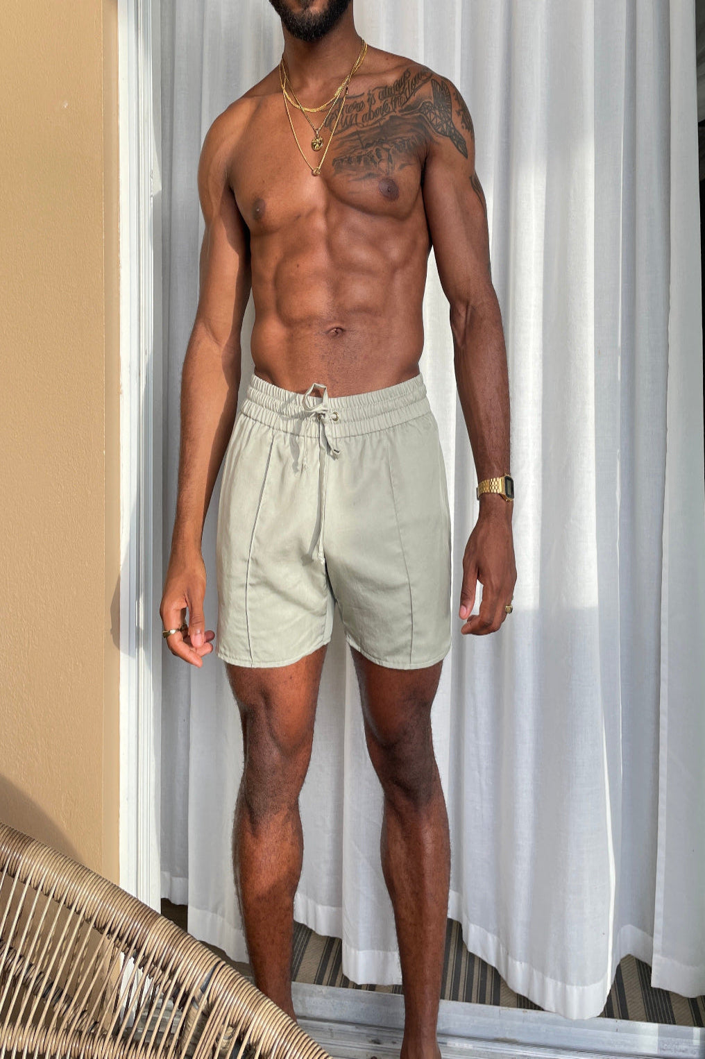 Pin Tuck Short – Carlton Jones